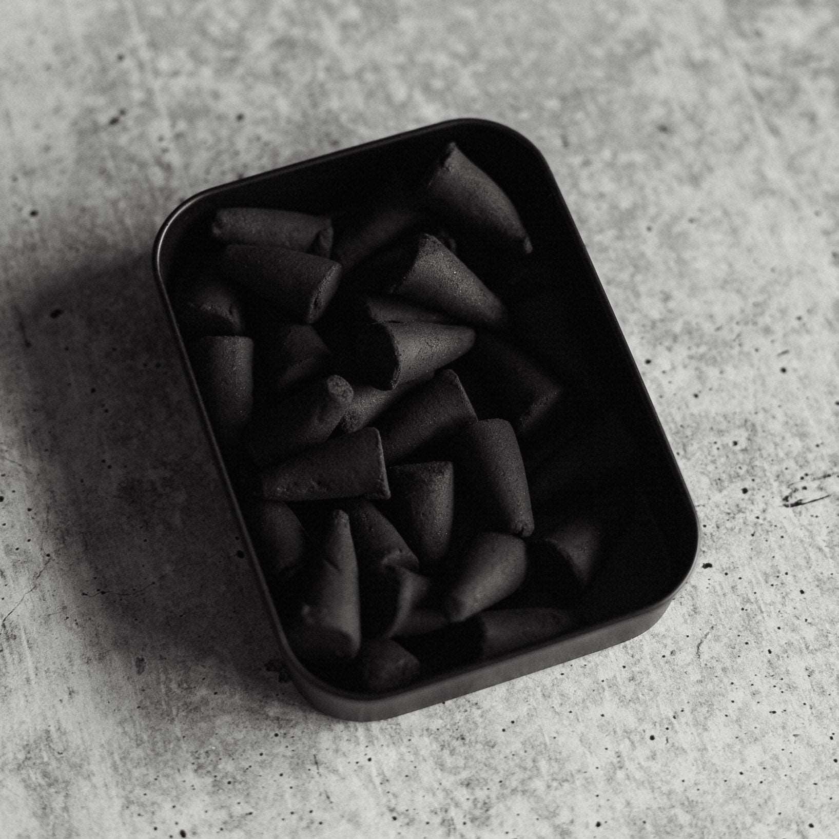 Ash Ritual Incense Cones I Oud & Amber Resins – Particle Goods